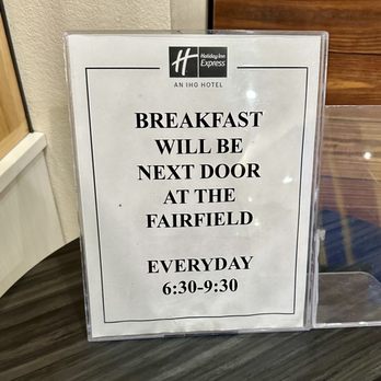 HOLIDAY INN EXPRESS & SUITES OAKHURST-YOSEMITE PARK AREA - Updated ...