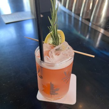 TEARDROP COCKTAIL LOUNGE - Updated June 2024 - 861 Photos & 945 Reviews ...