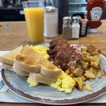UNCLE MIKE’S DINER - Updated March 2025 - 44 Photos & 27 Reviews - 1818 ...