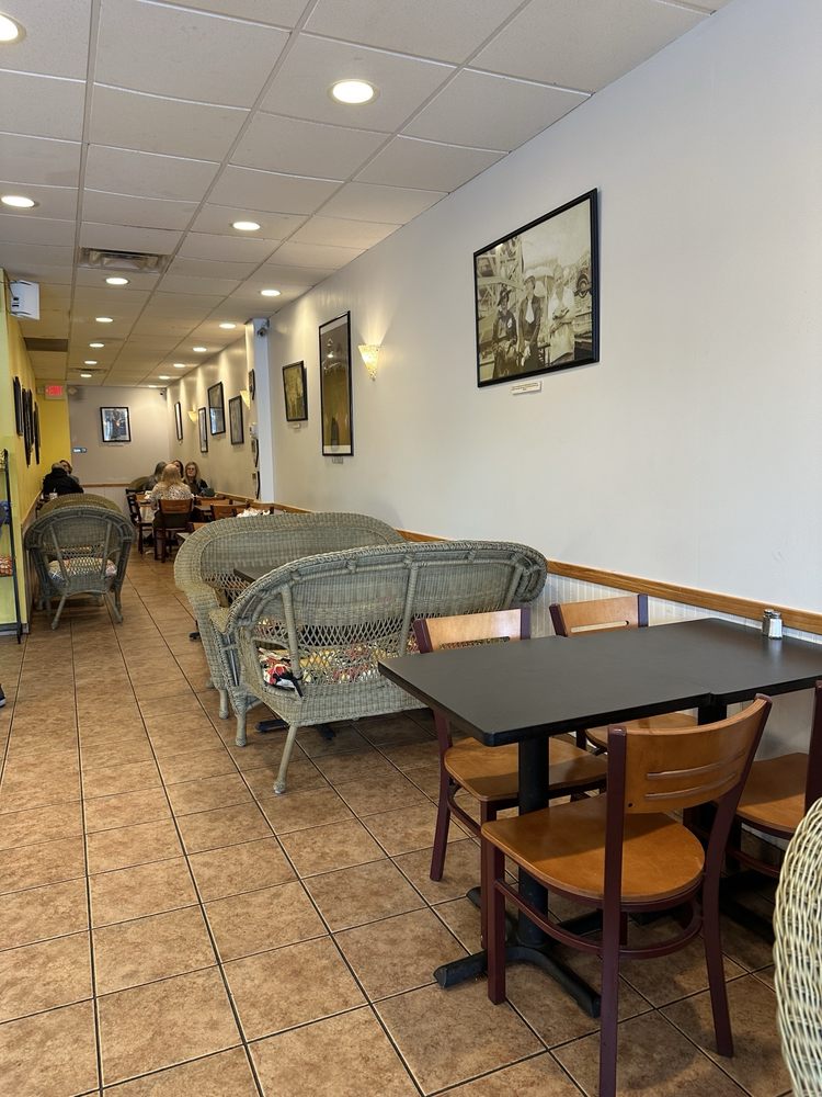 DIXIE PICNIC - Updated August 2025 - 150 Photos & 267 Reviews - 215 ...