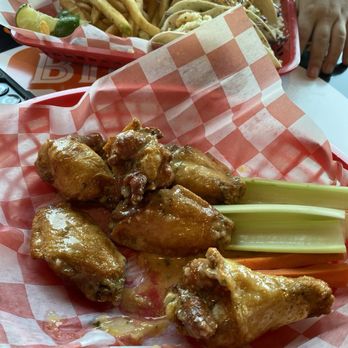 BARGE 295 - Updated October 2025 - 167 Reviews & 218 Photos - 2613 1/2 ...