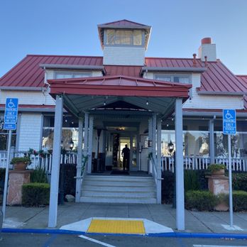 LARA’S FINE DINING - Updated September 2024 - 685 Photos & 417 Reviews ...