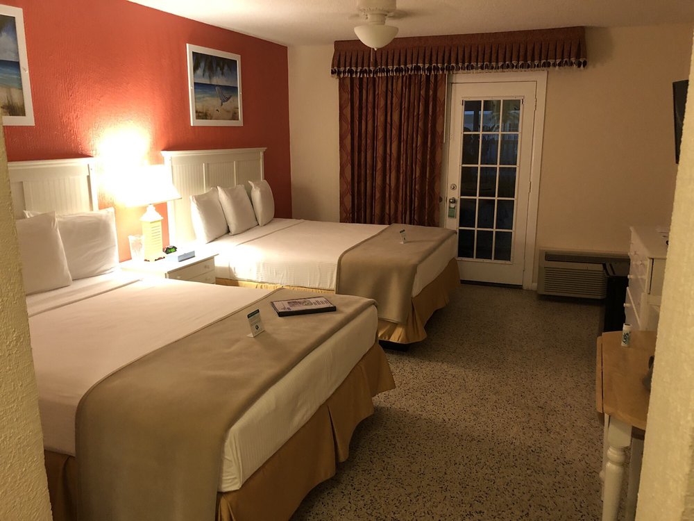 ISLAND SUN INN - 49 Photos & 34 Reviews - Resorts - 625 South Tamiami ...