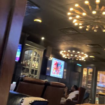 TAP N ASH SOCIAL CLUB - Updated January 2026 - 218 Photos & 123 Reviews ...