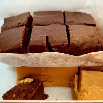 ANTHONY-THOMAS CANDY SHOPPES - Updated December 2025 - 11 Photos & 13 ...