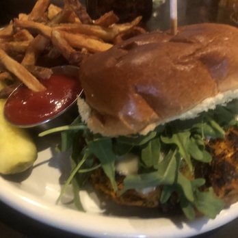 HECK’S CAFE - Updated July 2024 - 113 Photos & 100 Reviews - 3355 ...