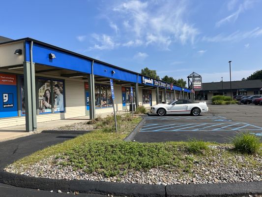 GOODWILL - Updated December 2025 - 249 W Main St, Branford, Connecticut ...