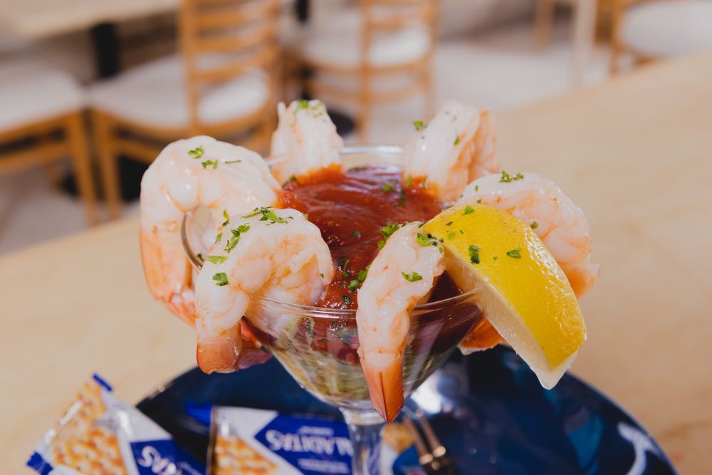 COSMOS BAR & GRILL - Updated December 2025 - 42 Photos & 19 Reviews ...