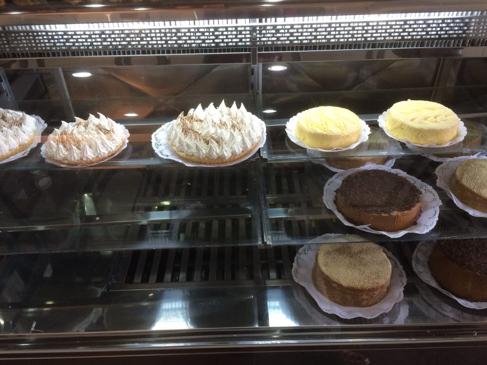 GALLETERIA DE LAURA R. - Los Ingleses 8, RM Chicureo, Chile - Bakeries ...