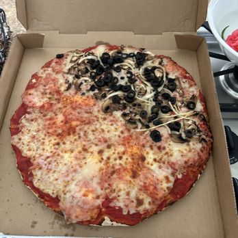 STADIUM PIZZA - Updated December 2025 - 116 Photos & 241 Reviews ...