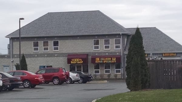 CARSTAR TODD’S BODY SHOP - Updated October 2025 - 13 Photos & 40 ...