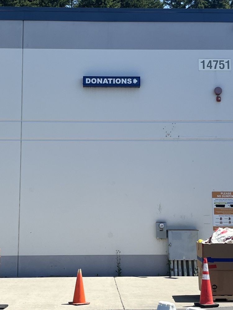 MONROE GOODWILL - Updated September 2025 - 30 Photos & 50 Reviews ...