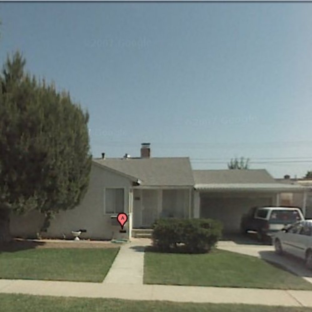 Ice Cubes House Compton