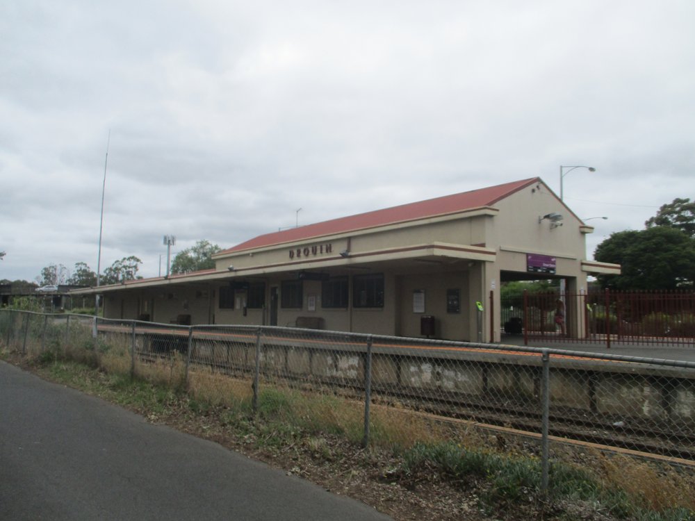 DROUIN RAILWAY STATION - Princes Way, Drouin Victoria, Australia ...