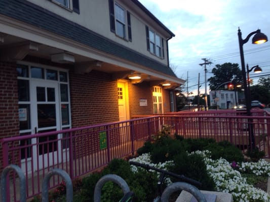 MANHASSET LIRR STATION - Updated October 2025 - 11 Photos - Plandome Rd ...