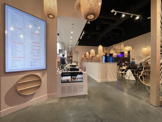 ZULLEE MEDITERRANEAN GRILL - MERIDIAN - 109 Photos & 72 Reviews - 3243 ...