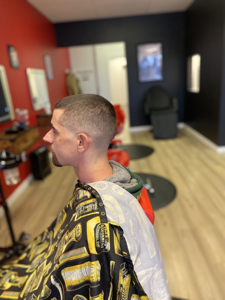HAIRCUTS AND BEARDS - Updated June 2026 - 21 Photos - 7054 Charlotte ...