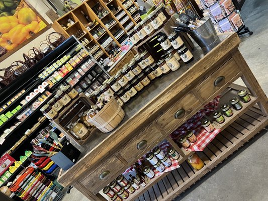 CAL POLY POMONA FARM STORE - Updated May 2024 - 765 Photos & 199 ...