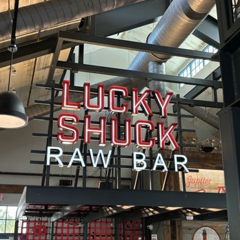 LUCKY SHUCK - Updated June 2024 - 699 Photos & 565 Reviews - 1116 Love ...