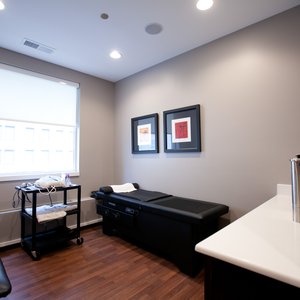CHIRO ONE CHIROPRACTIC & WELLNESS CENTER OF RIVER NORTH - Updated ...