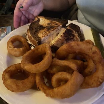 SHENANIGAN’S OLD ENGLISH PUB - Updated December 2025 - 218 Photos & 230 ...