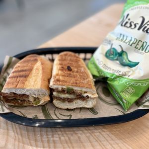 FACE ROCK CREAMERY - Updated June 2025 - 219 Photos & 339 Reviews - 680 ...