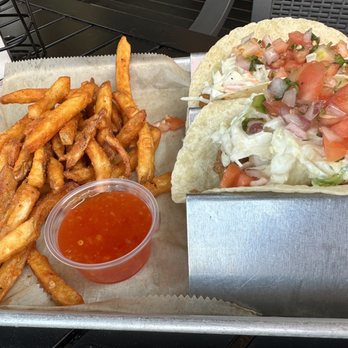 WHEELHOUSE CRAFT PUB AND KITCHEN - Updated May 2024 - 169 Photos & 199 ...