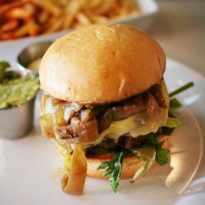 TRIQUEST CAFE - Updated August 2024 - 46 Photos & 80 Reviews - 15375 ...