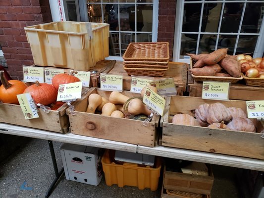 FARM FRESH PROVIDENCE FARMERS MARKET - 86 Photos & 83 Reviews - 10 Sims ...