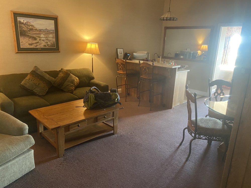 PORTSIDE SUITES - Updated May 2026 - 32 Photos & 40 Reviews - 16220 ...