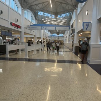 WILMINGTON INTERNATIONAL AIRPORT - ILM - Updated April 2026 - 104 ...