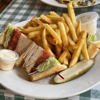 CHELSEA SQUARE RESTAURANT - Updated July 2025 - 231 Photos & 320 ...