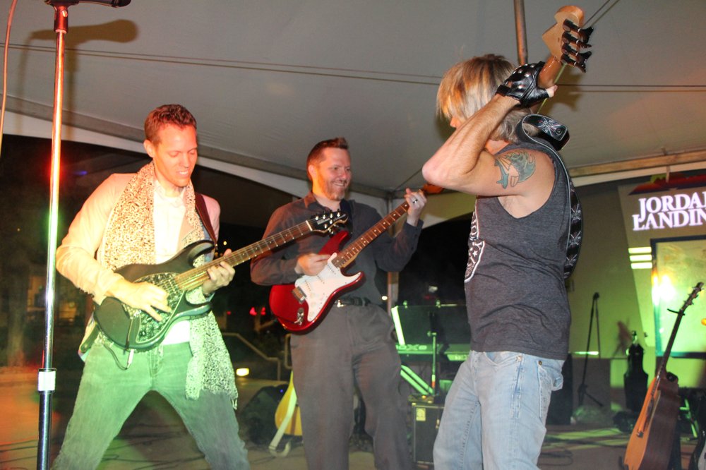 COUNTDOWN BAND - Updated September 2024 - 9537 S Misty Oaks Cir, Salt ...