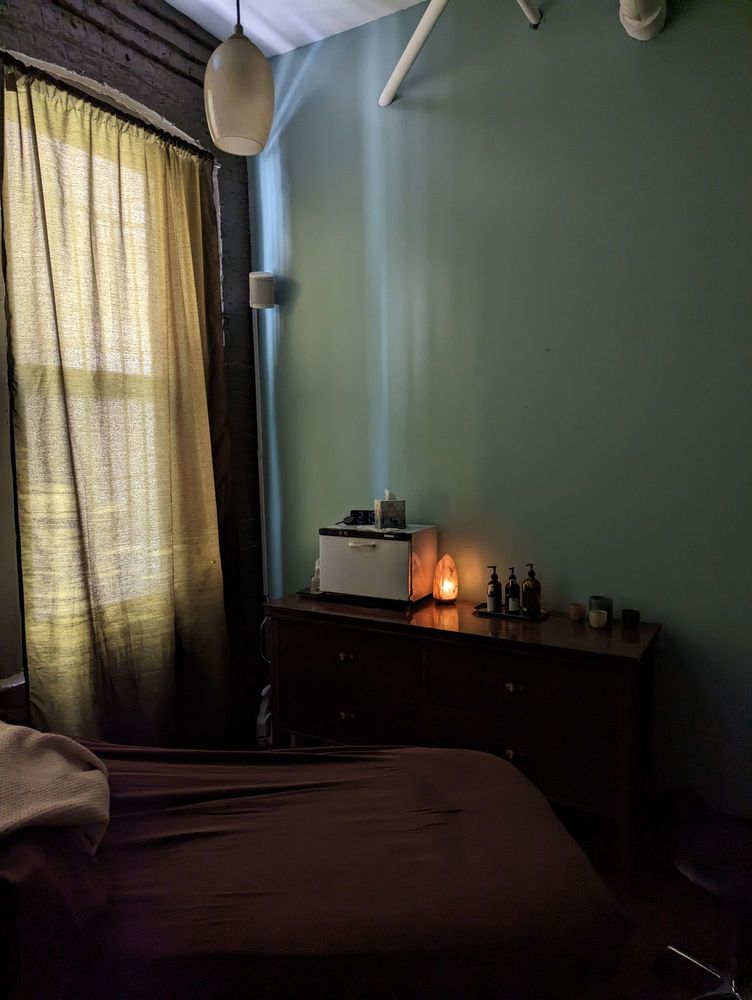 SPA SOAK - Updated October 2025 - 16 Photos & 190 Reviews - 1733 N ...
