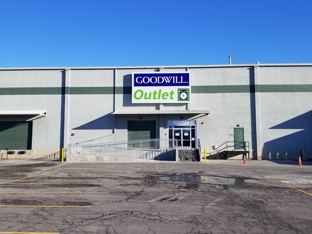 GOODWILL OUTLET - Updated October 2025 - 26 Reviews - 1850 W 1500th S ...