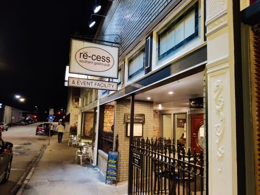 RECESS SOUTHERN GASTRO-PUB - Updated December 2025 - 117 Photos & 205 ...