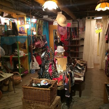 THE JUNQUE CELLAR - Updated December 2025 - 36 Photos & 35 Reviews ...