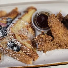 TABLE 22 - Updated December 2025 - 256 Photos & 141 Reviews - 4924 E ...