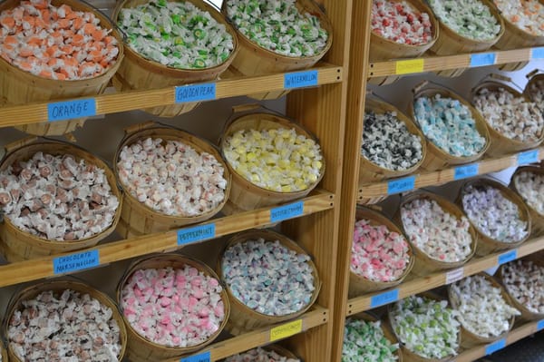 PORTLAND FUDGE CO - Updated September 2025 - 19 Reviews - 102 Broadway ...