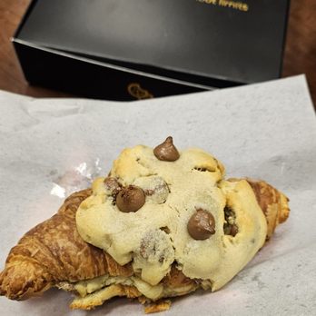 CRAVE COOKIES - Updated March 2025 - 79 Photos & 32 Reviews - 6592 N ...