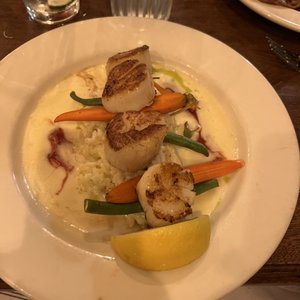 GAR WOODS GRILL & PIER - 1257 Photos & 1308 Reviews - 5000 N Lake Blvd ...