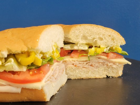 LAKE LIFE DELI & DOGS - Updated October 2025 - 56 Photos & 46 Reviews ...