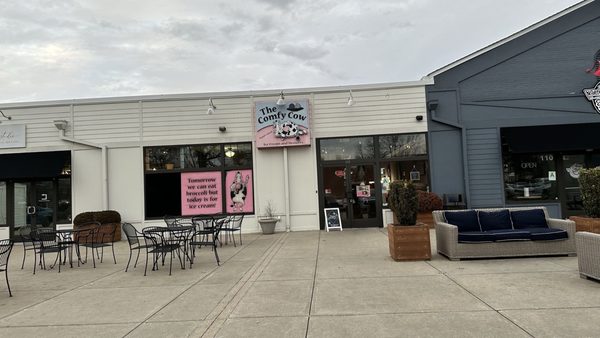 THE COMFY COW - Updated May 2026 - 155 Photos & 180 Reviews - 1301 Herr ...