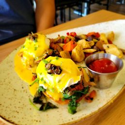 RASCAL MODERN AMERICAN DINER & BAR - Updated July 2025 - 604 Photos ...