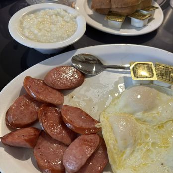 LOU’S DINER - Updated March 2025 - 1548 Photos & 1439 Reviews - 431 S ...