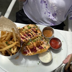 LURE FISH HOUSE - 2708 Photos & 2404 Reviews - 259 W Ventura Blvd ...