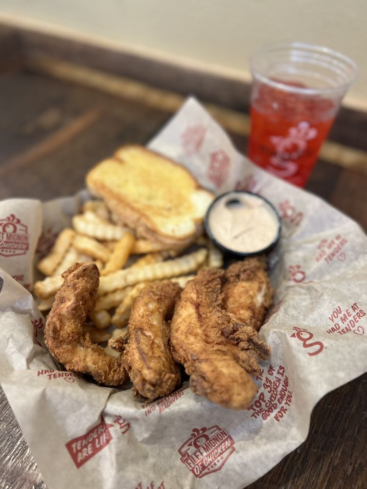 HUEY MAGOO’S CHICKEN TENDERS - Updated June 2026 - 57 Photos & 120 ...