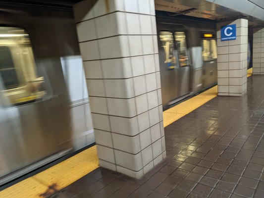 CHRISTOPHER STREET PATH STATION - Updated December 2025 - 17 Photos ...