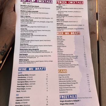 LUCKY FISH BEACH BAR & GRILL - Updated July 2024 - 838 Photos & 658 ...