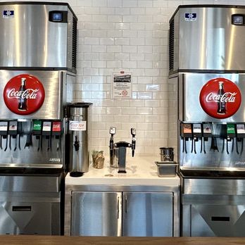 SUPER DUPER BURGERS - Updated December 2024 - 163 Photos & 123 Reviews ...